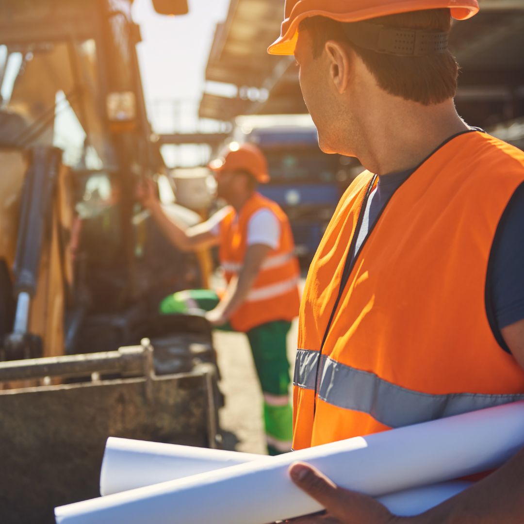 How to Stay Safe While Working Outdoors – LIFESTYLE BY PS