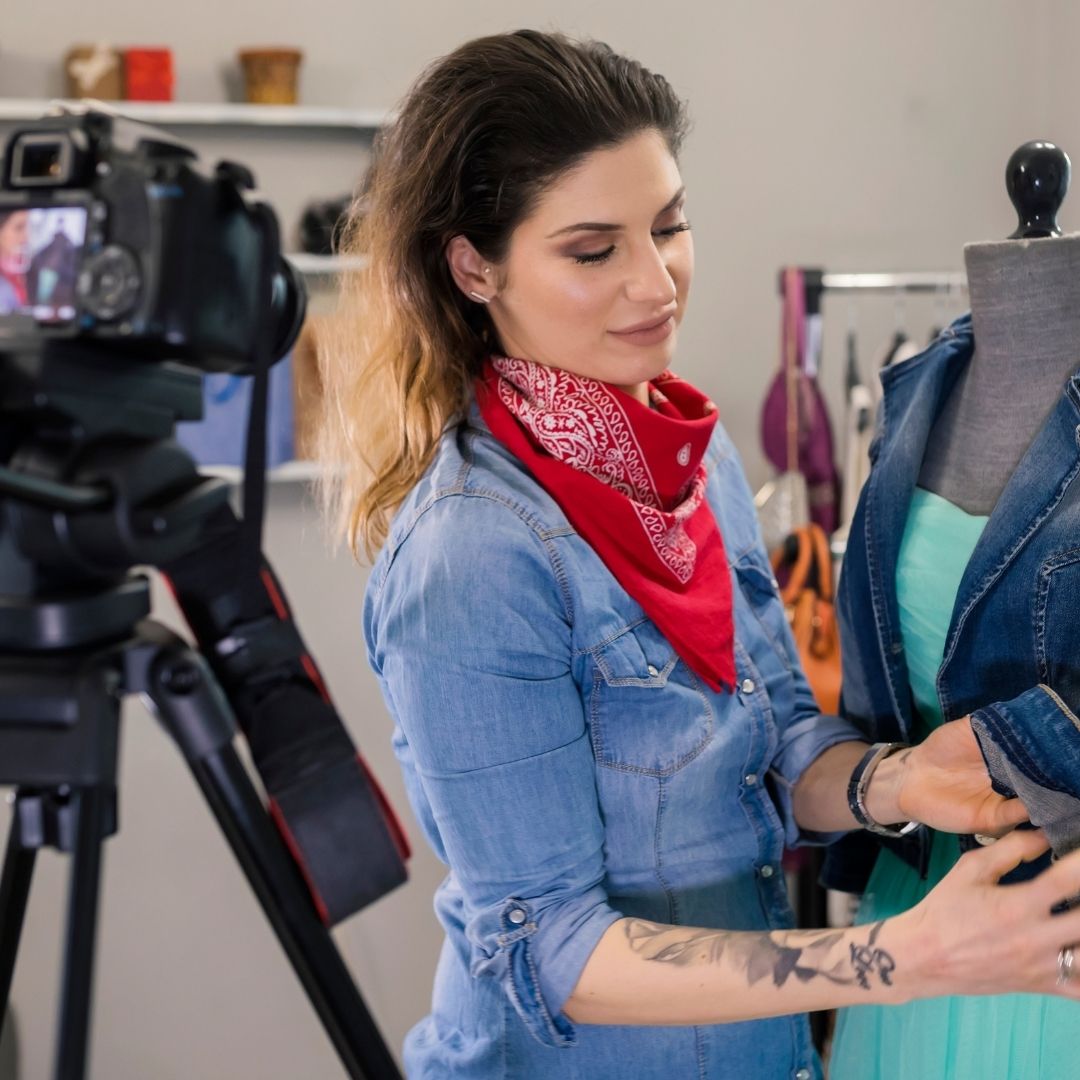 Top 10 Tips To Make Your Fashion VLog Go Viral! – LIFESTYLE BY PS